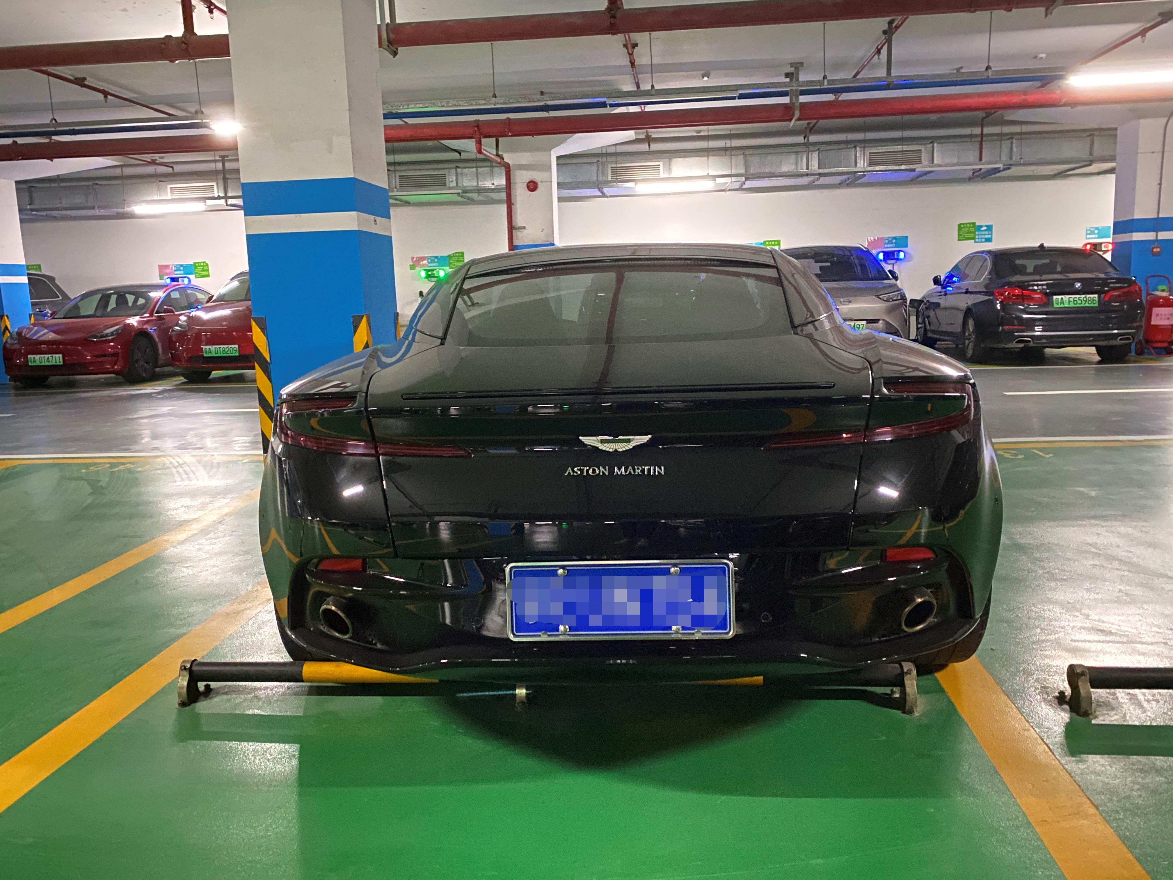 2019款 DB11 4.0T V8 Coupe报价|图片|出售|多少钱|哪里有卖的151.47万元-超跑之家