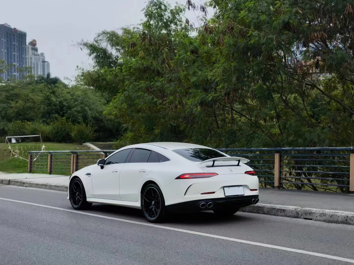 奔驰AMG 2019款 AMG GT 50 四门跑车报价|图片|出售|多少钱|哪里有卖的62.37万元-超跑之家