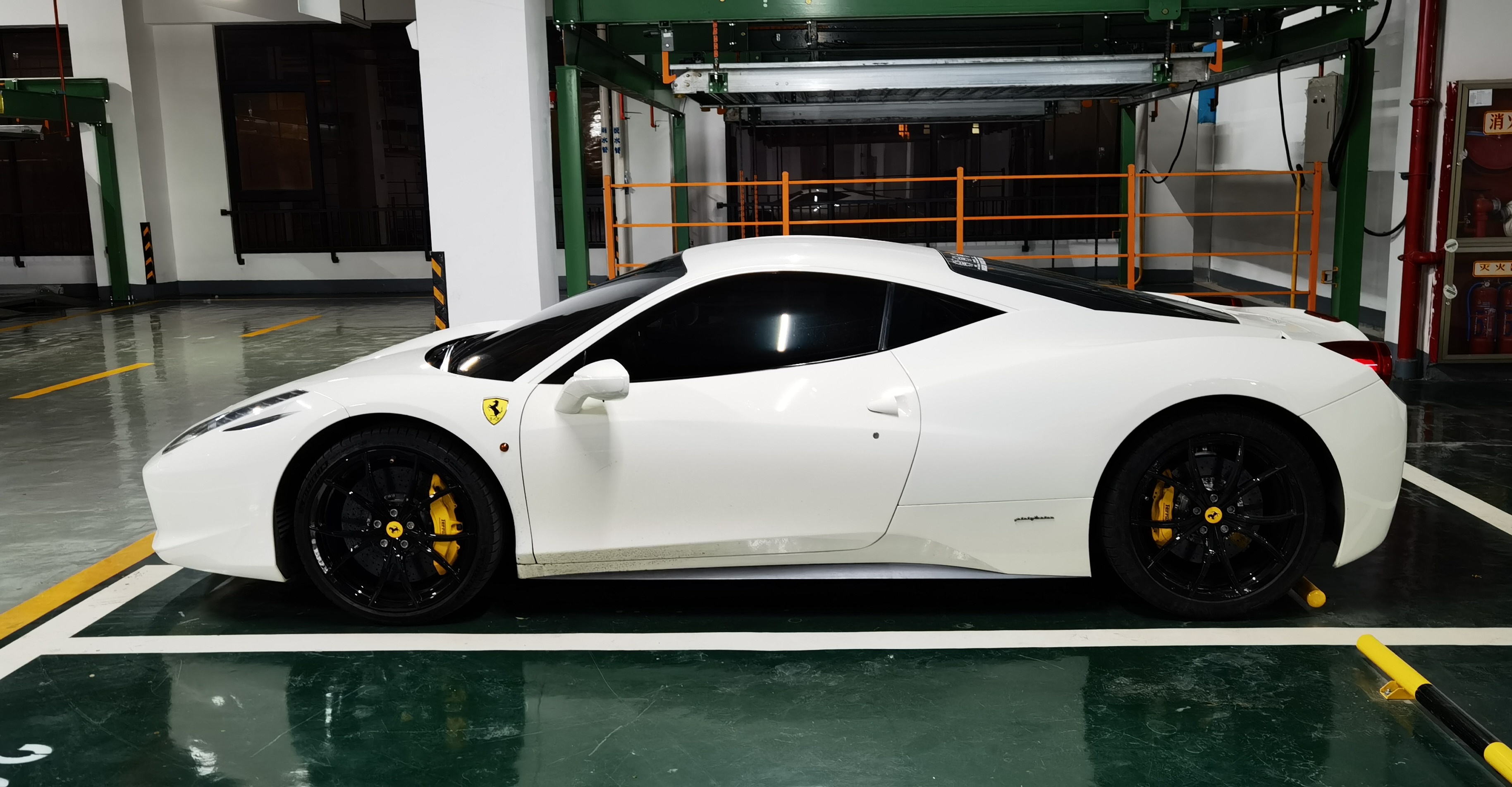 法拉利 2011款 458 4.5L Italia报价|图片|出售|多少钱|哪里有卖的108.80万元-超跑之家