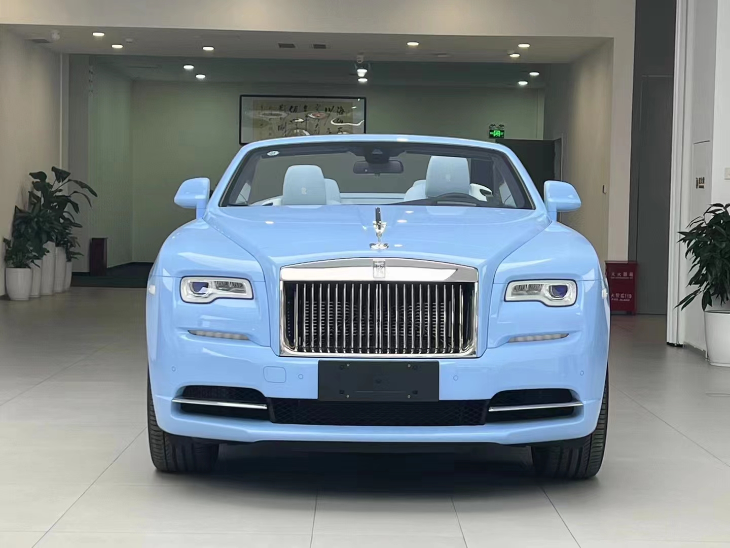 劳斯莱斯曜影 2023款BB6.6T V12报价|图片|出售|多少钱|哪里有卖的661.32万元-超跑之家