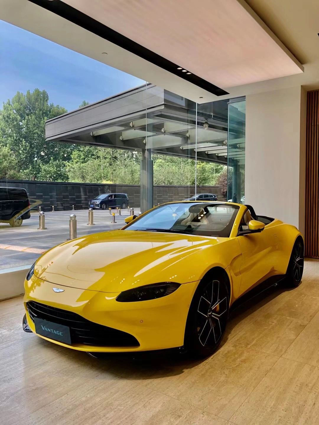 阿斯顿马丁 2023款 V8 Vantage 4.0T V8 Roadster报价|图片|出售|多少钱|哪里有卖的222.75万元-超跑之家